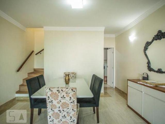 Casa à Venda Saúde, 3 Quartos, 240 m2