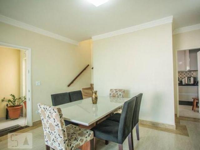 Casa à Venda Saúde, 3 Quartos, 240 m2