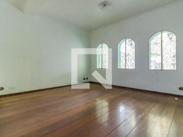 Casa à Venda Saúde, 3 Quartos, 200 m2