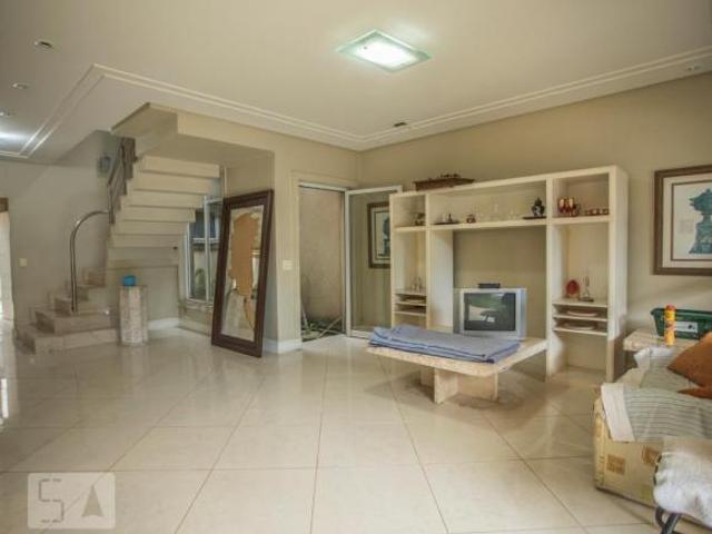Casa à Venda Saúde, 3 Quartos, 300 m2