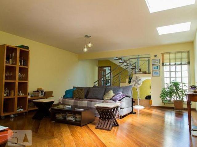 Casa à Venda Saúde, 3 Quartos, 300 m² São Paulo