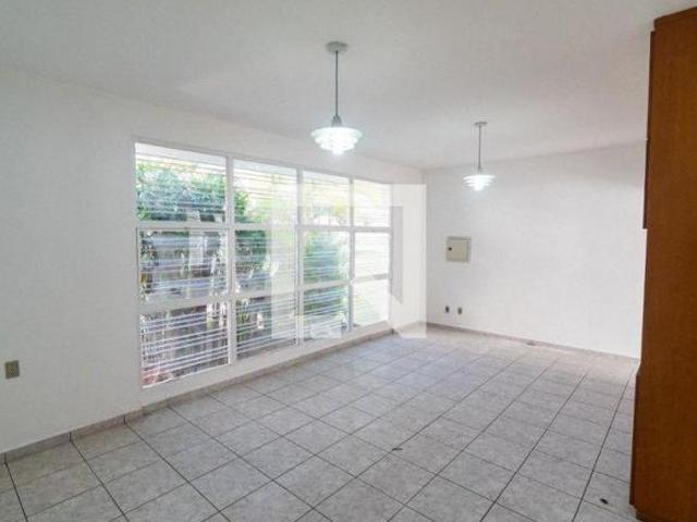 Casa à Venda Saúde, 3 Quartos, 418 m² São Paulo