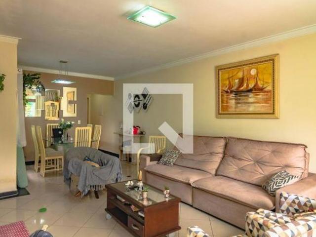 Casa à Venda Saúde, 4 Quartos, 150 m2