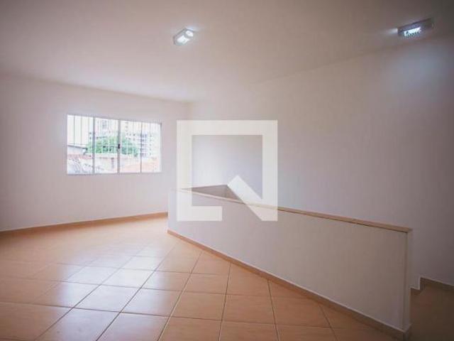 Casa à Venda Saúde, 4 Quartos, 150 m2