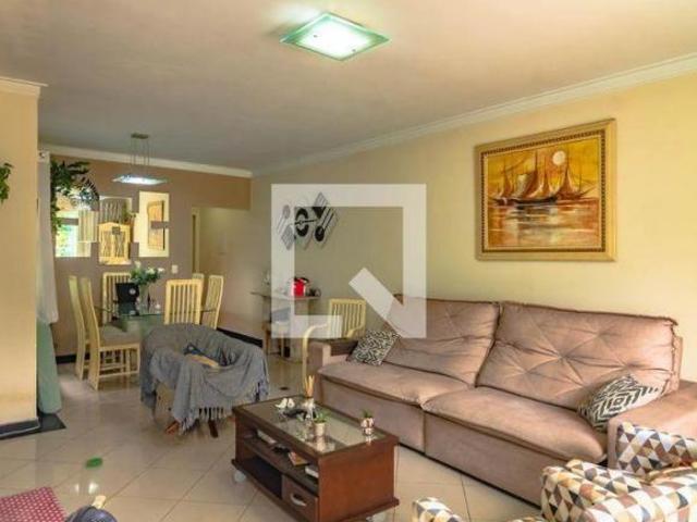 Casa à Venda Saúde, 4 Quartos, 150 m2