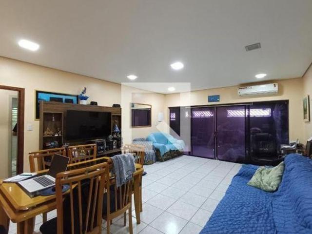 Casa à Venda Saúde, 4 Quartos, 200 m2