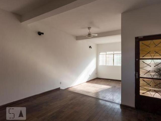 Casa à Venda Saúde, 4 Quartos, 200 m2