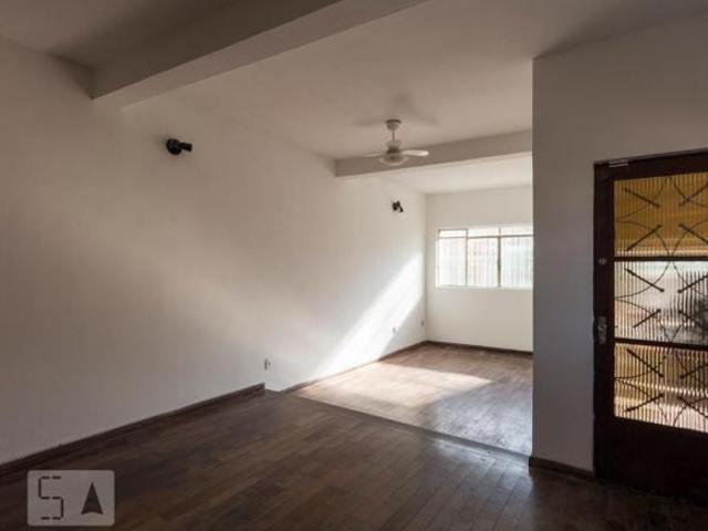 Casa à Venda Saúde, 4 Quartos, 200 m2