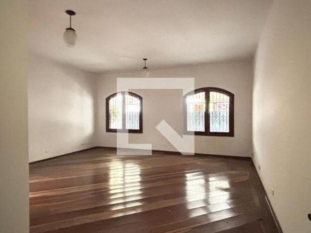 Casa à Venda Saúde, 4 Quartos, 234 m2