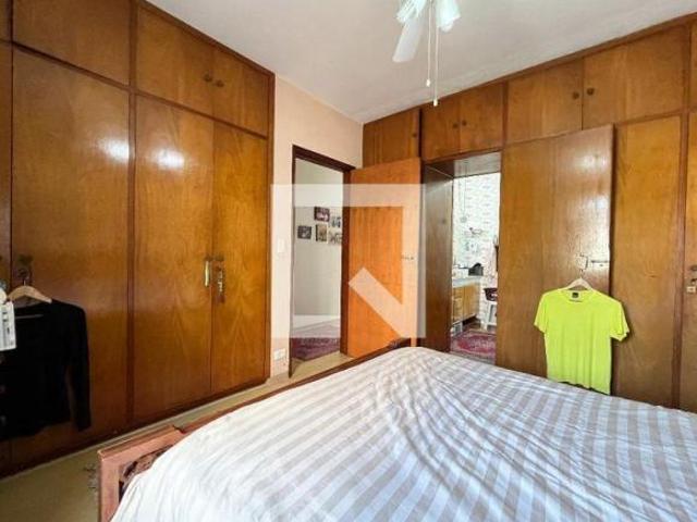 Casa à Venda Saúde, 4 Quartos, 300 m2