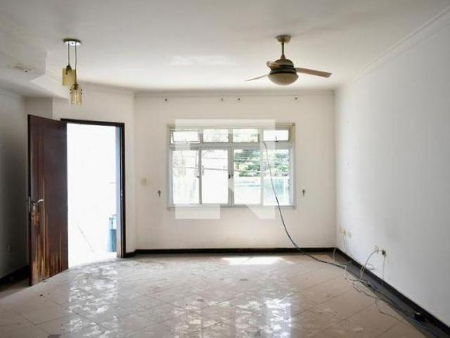 Casa à Venda Saúde, 5 Quartos, 170 m2