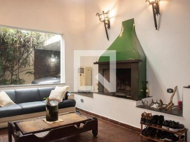 Casa à Venda Saúde, 5 Quartos, 320 m² São Paulo