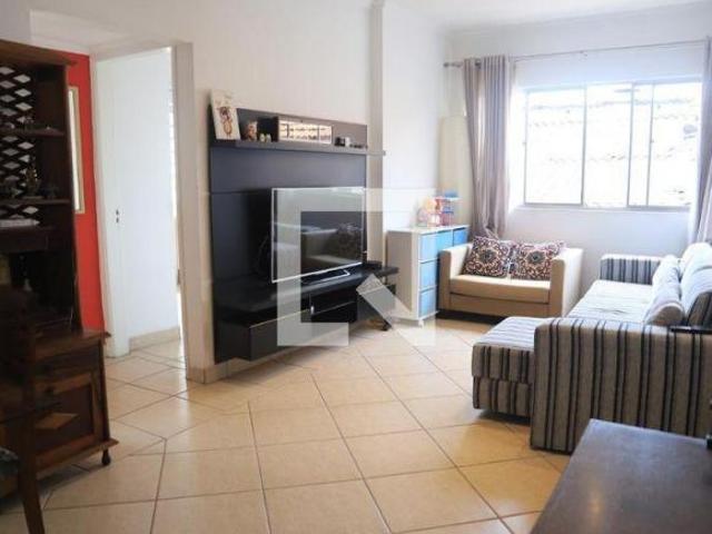 Casa à Venda Saúde, 8 Quartos, 200 m2
