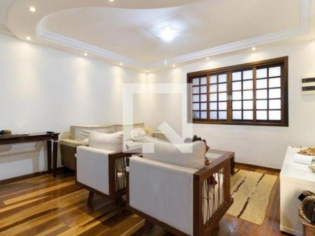 Casa à Venda Sacomã, 3 Quartos, 180 m² São Paulo
