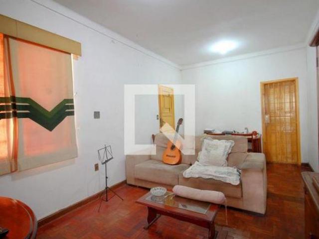 Casa à Venda Sagrada Família, 2 Quartos, 250 m² Belo Horizonte