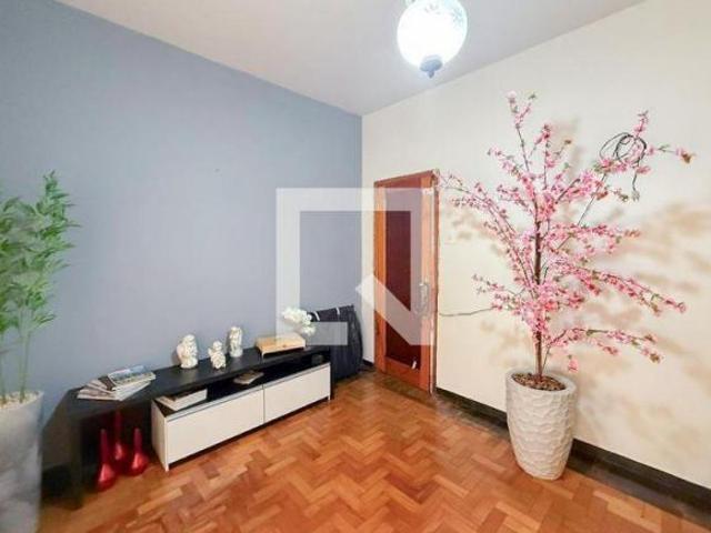 Casa à Venda Sagrada Família, 3 Quartos, 400 m² Belo Horizonte