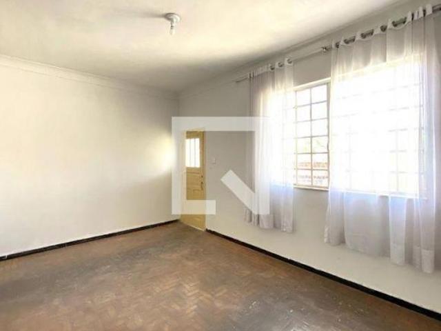 Casa à Venda Sagrada Família, 3 Quartos, 400 m² Belo Horizonte