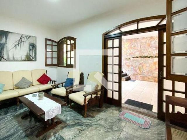 Casa à Venda Sagrada Família, 3 Quartos, 330 m² Belo Horizonte