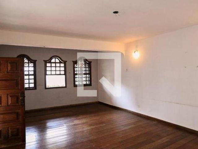 Casa à Venda Sagrada Família, 7 Quartos, 400 m² Belo Horizonte