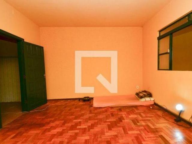 Casa à Venda Sagrada Família, 8 Quartos, 200 m² Belo Horizonte