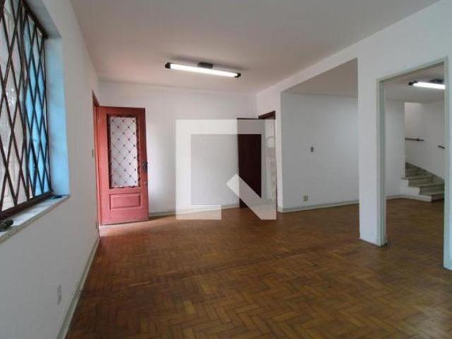 Casa à Venda Santo Amaro, 3 Quartos, 128 m² São Paulo