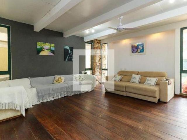 Casa à Venda Santo Amaro, 3 Quartos, 450 m2