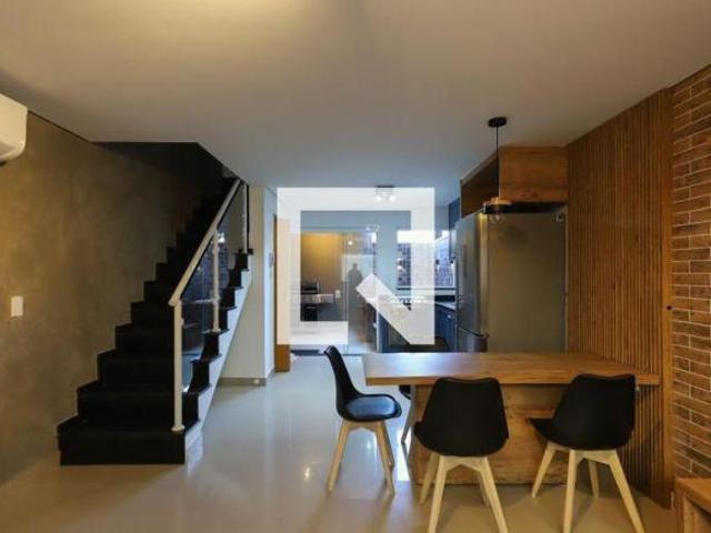 Casa à Venda Santo Amaro, 3 Quartos, 85 m² São Paulo