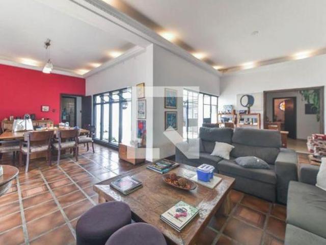 Casa à Venda Santo Amaro, 4 Quartos, 300 m2