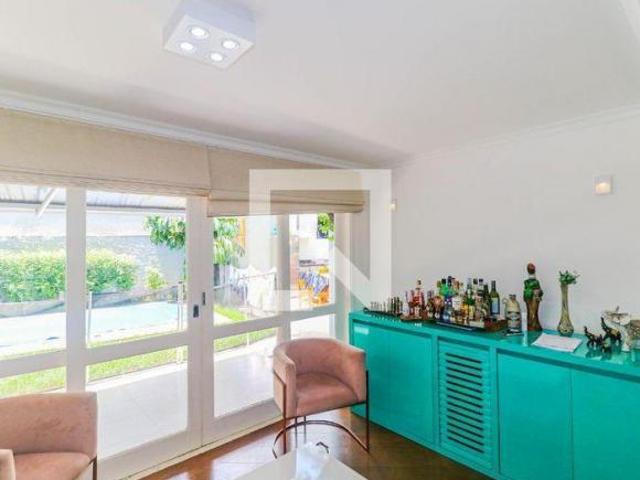 Casa à Venda Santo Amaro, 4 Quartos, 300 m2