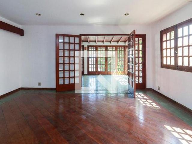 Casa à Venda Santo Amaro, 5 Quartos, 260 m2