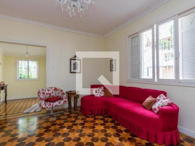 Casa à Venda Santo Antônio, 4 Quartos, 205 m² Porto Alegre