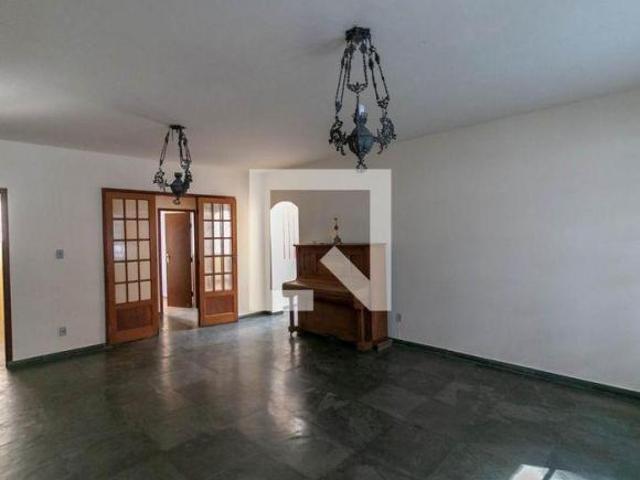 Casa à Venda Santo Antônio, 4 Quartos, 225 m² Belo Horizonte