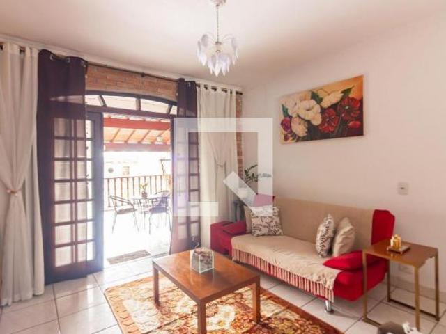 Casa à Venda Santo Antônio, 4 Quartos, 232 m2