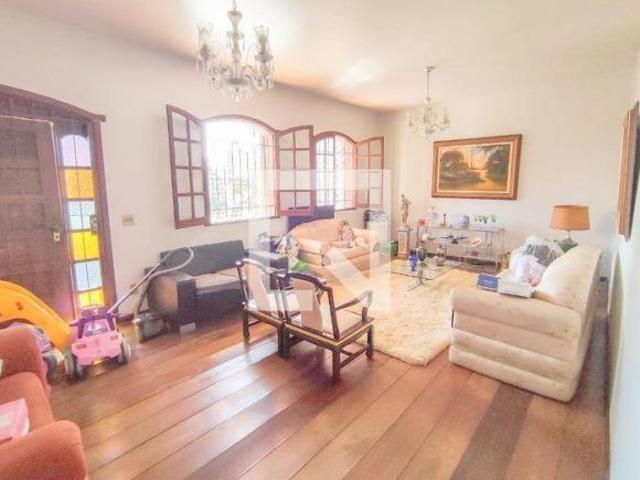 Casa à Venda Santo Antônio, 4 Quartos, 400 m2