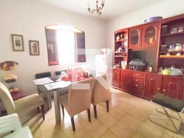 Casa à Venda Santo Antônio, 4 Quartos, 400 m² Belo Horizonte