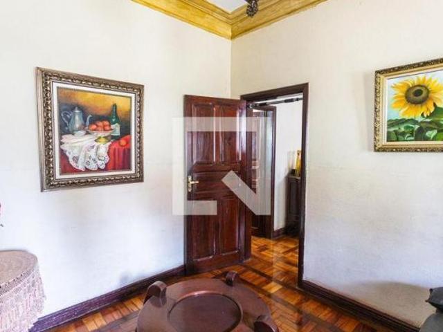 Casa à Venda Santo Antônio, 5 Quartos, 300 m2