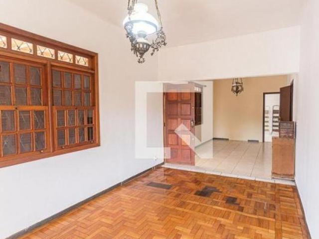 Casa à Venda Santo Antônio, 6 Quartos, 300 m² Belo Horizonte