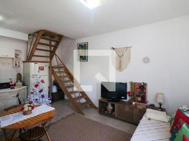 Casa à Venda Santo Antônio, 2 Quartos, 106 m2