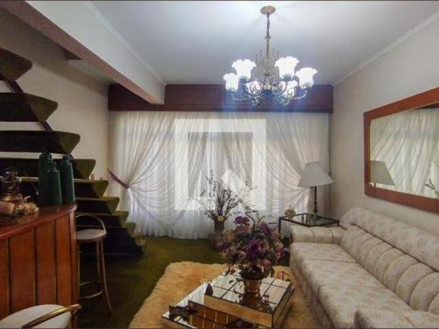 Casa à Venda Santo Antônio, 3 Quartos, 140 m2