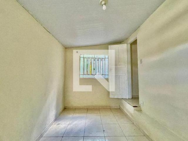Casa à Venda Santo André, 6 Quartos, 300 m² Belo Horizonte