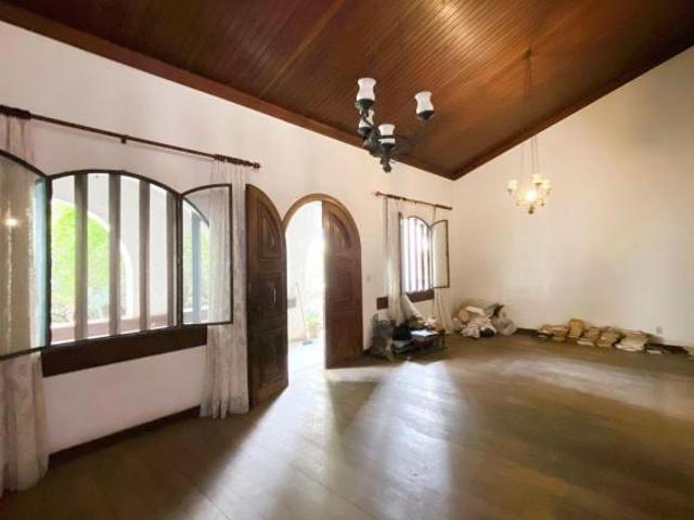 Casa à Venda Santo Agostinho, 5 Quartos, 456 m2