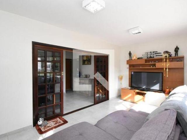 Casa à Venda Santo Inácio, 2 Quartos, 600 m² Curitiba