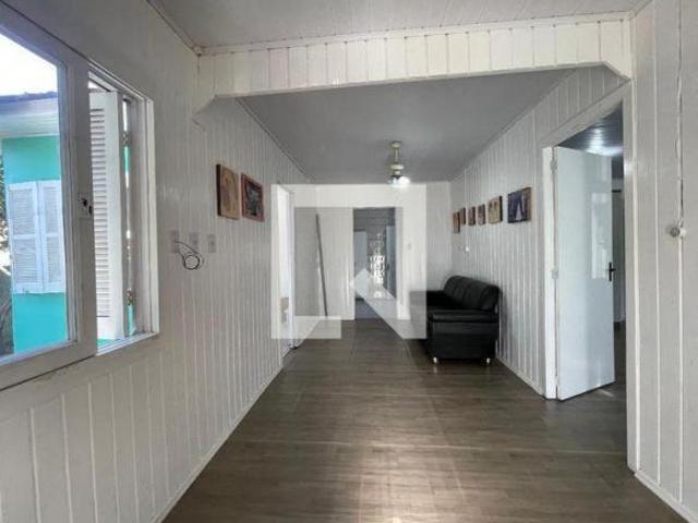 Casa à Venda Santos Dumond, 1 Quarto, 140 m² São Leopoldo