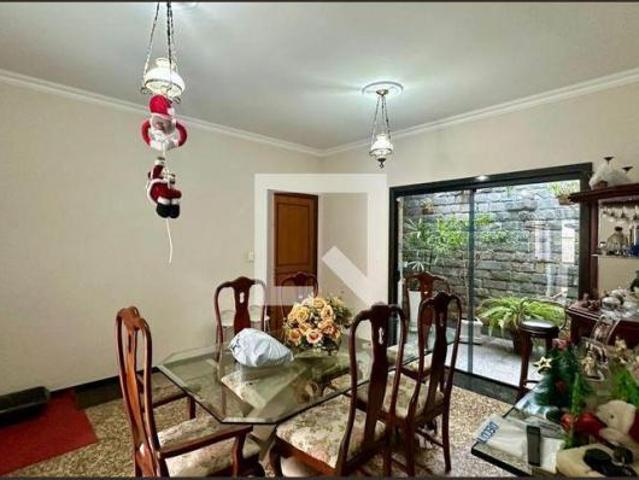 Casa à Venda Santa Cruz, 4 Quartos, 282 m² Belo Horizonte