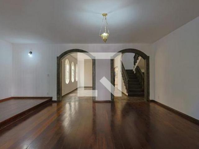 Casa à Venda Santa Cruz, 3 Quartos, 360 m² Belo Horizonte