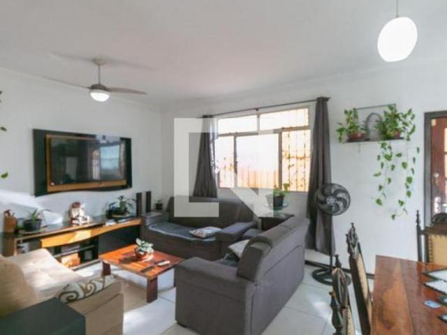 Casa à Venda Santa Amélia, 3 Quartos, 202 m² Belo Horizonte