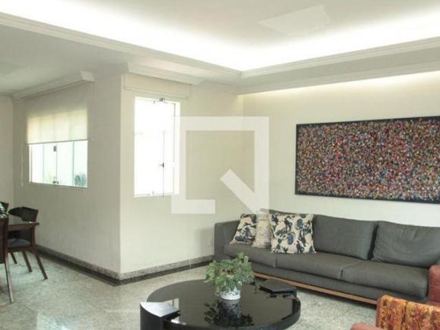 Casa à Venda Santa Amélia, 3 Quartos, 238 m² Belo Horizonte