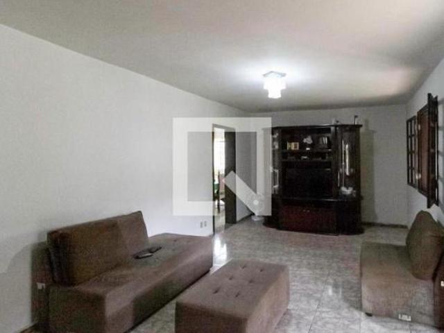 Casa à Venda Santa Amélia, 3 Quartos, 350 m² Belo Horizonte