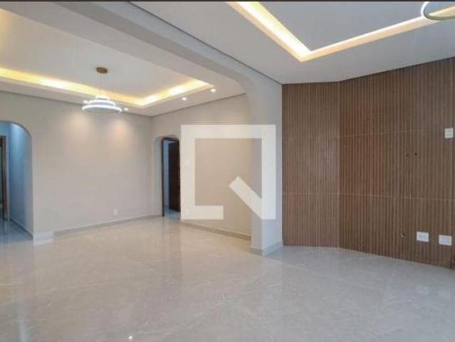 Casa à Venda Santa Amélia, 4 Quartos, 197 m² Belo Horizonte