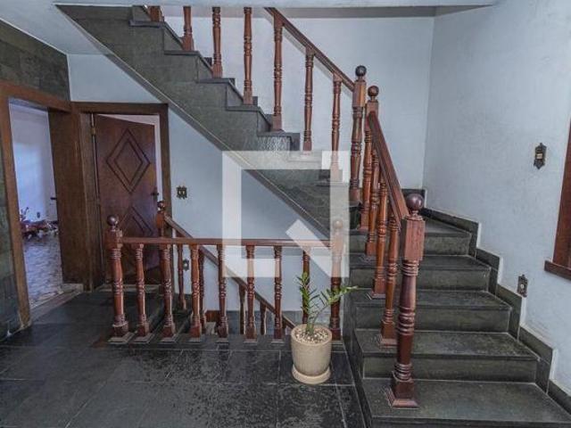 Casa à Venda Santa Amélia, 4 Quartos, 360 m² Belo Horizonte